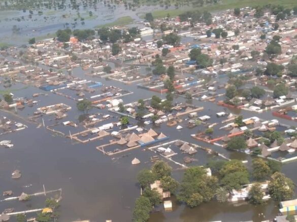 How climate-driven floods mix with oil haunts Unity State residents ...